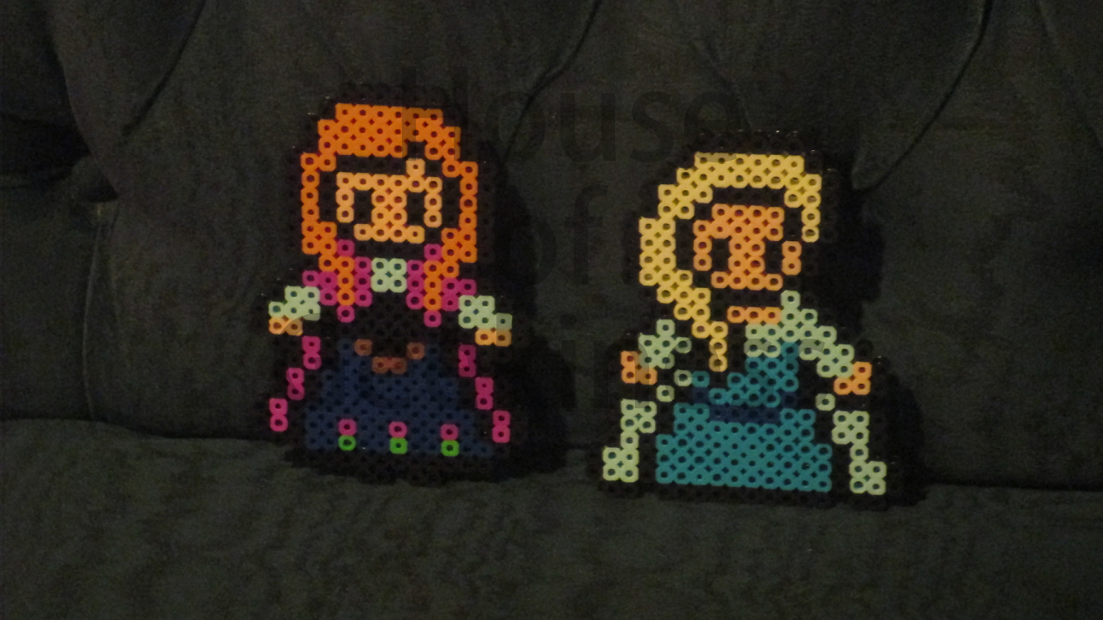 Time Lapse Video: Elsa in Perler Beads | House of Geekiness