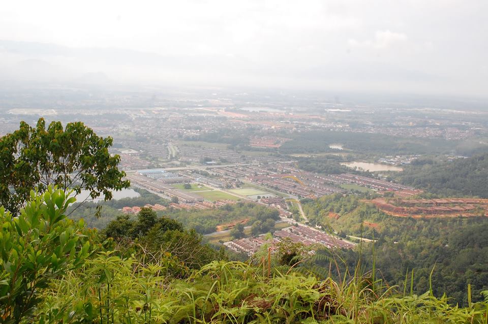 CUTI-CUTI MALAYSIA DUP2A: Best Hiking Spots Across Malaysia