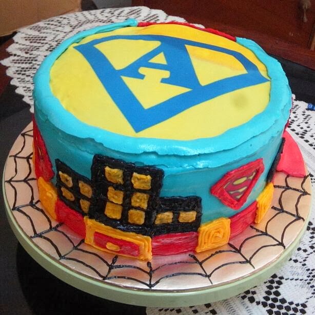 HANIYZ BAKERY: KEK SUPERHERO