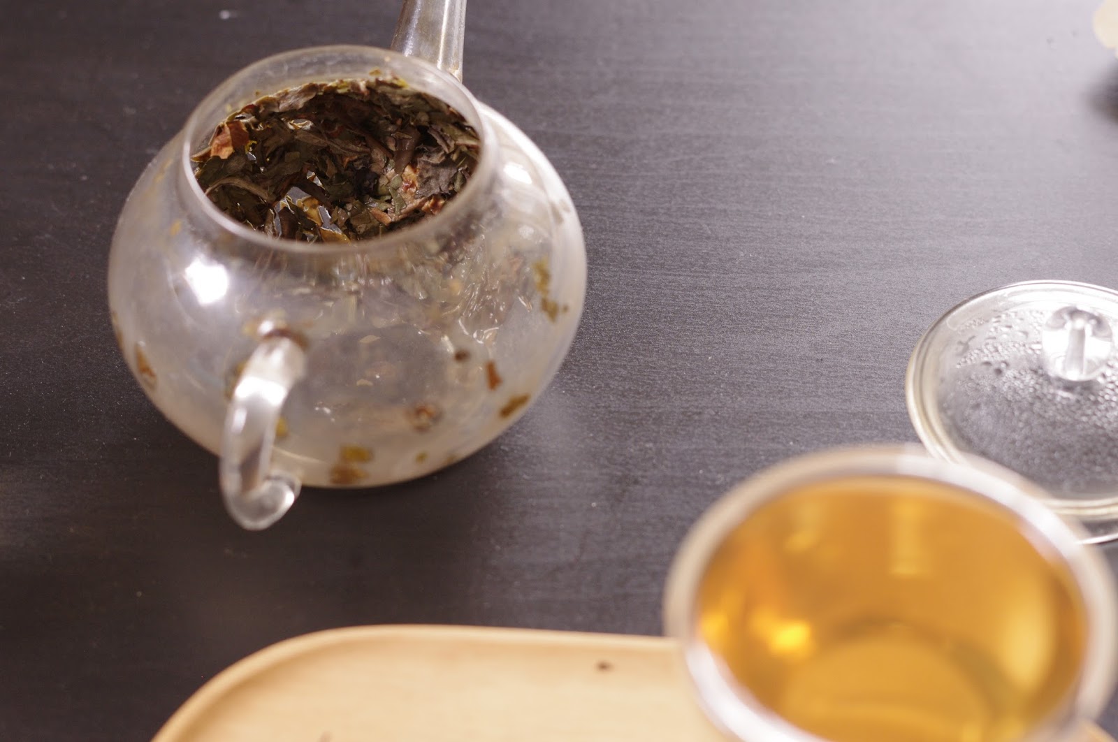 Savourer le thé: Test: Thé blanc rose lotus lychee (Hédiard)