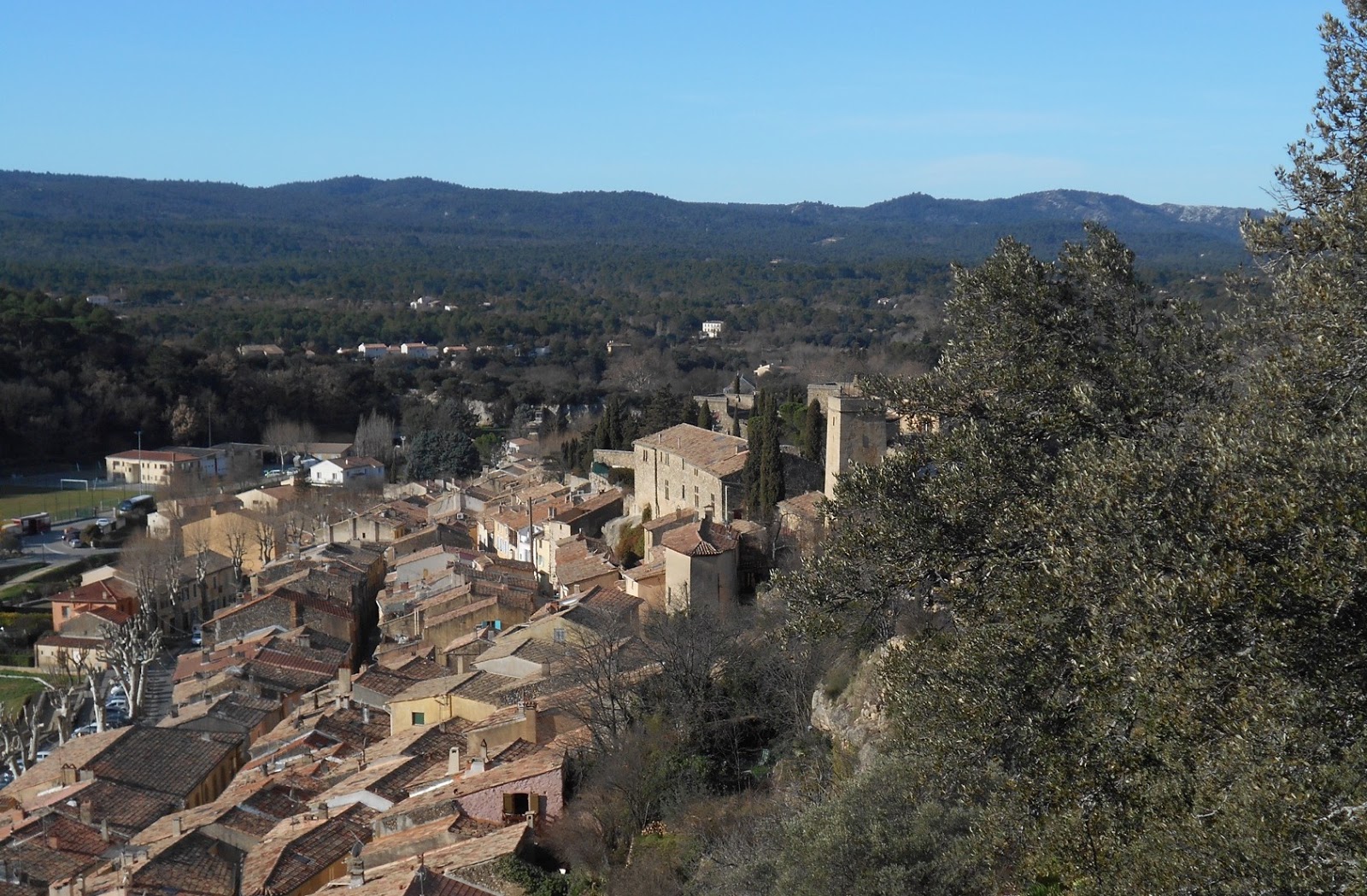L'Esprit Vagabond: Des charmes photogéniques du village de Jouques