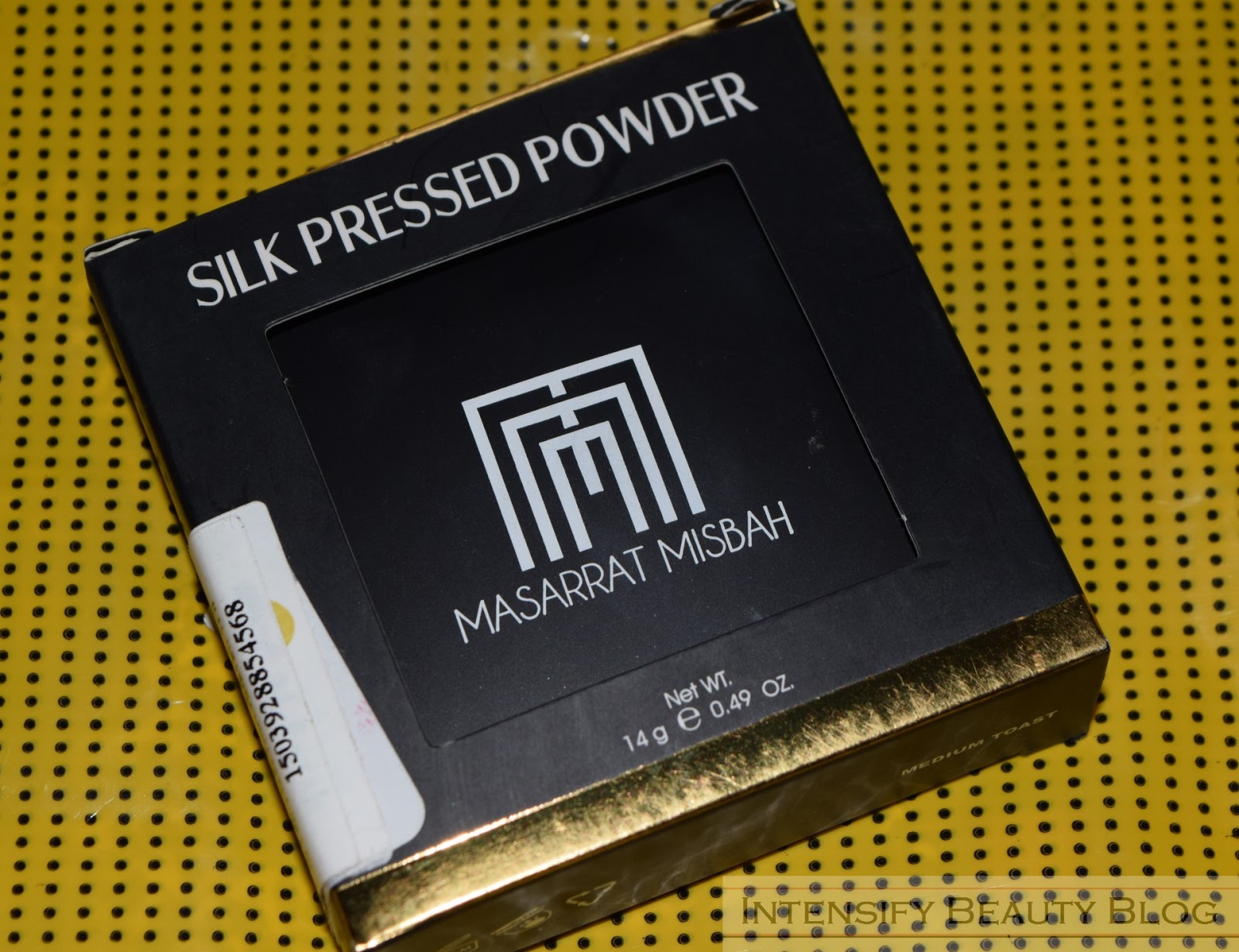 |Review|: Masarrat Misbah Silk Pressed Powder - Myra Voices!