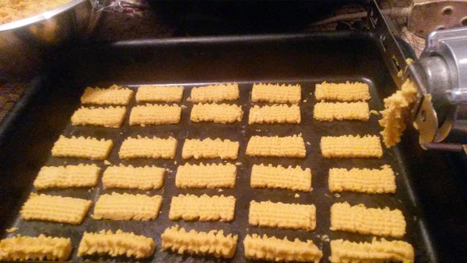 LEKKER RESEPTE VIR DIE JONGERGESLAG: VLA KOEKIES