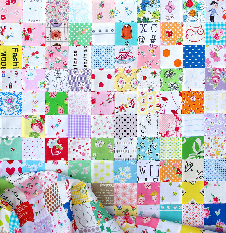 Red Pepper Quilts: A Summer's End Postage Stamp Quilt