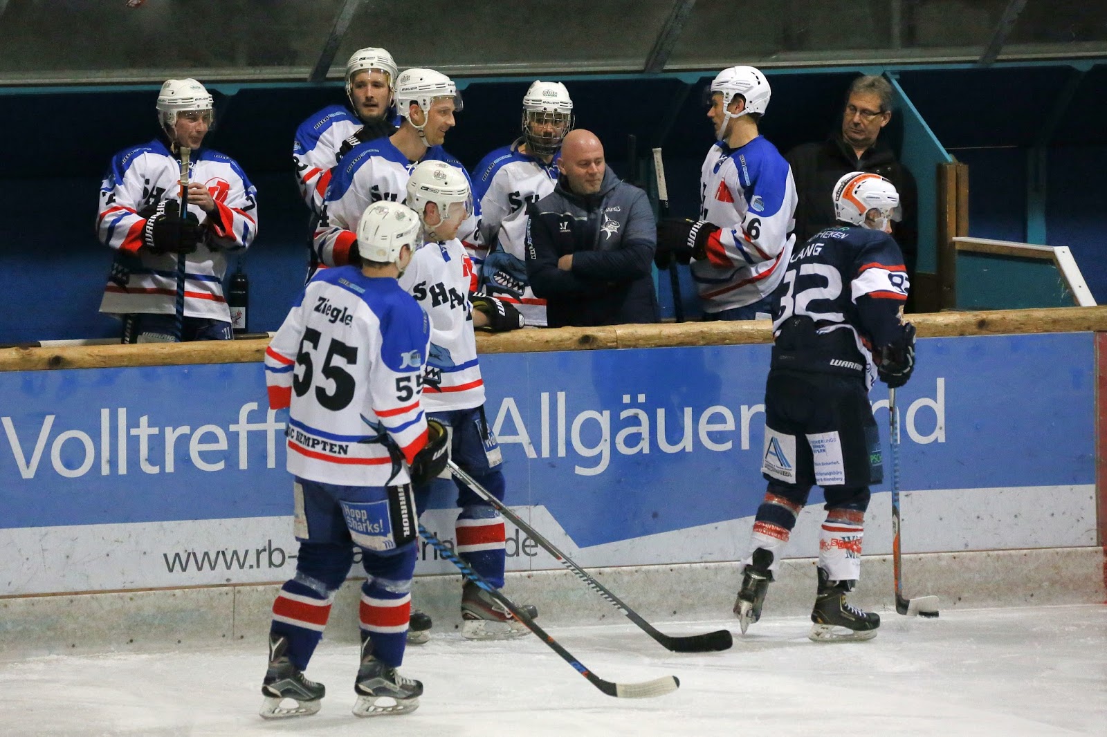 D-O-K Sportfotografie: Eishockey –Landesliga Abstiegsrunde: ESC Kempten ...
