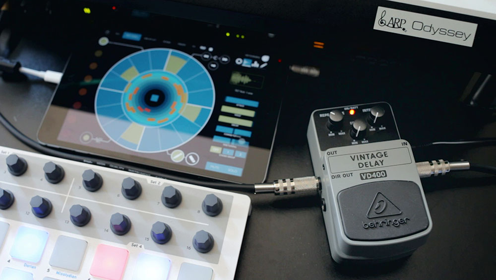 Women and Dreams: Behringer VD400 Vintage Delay