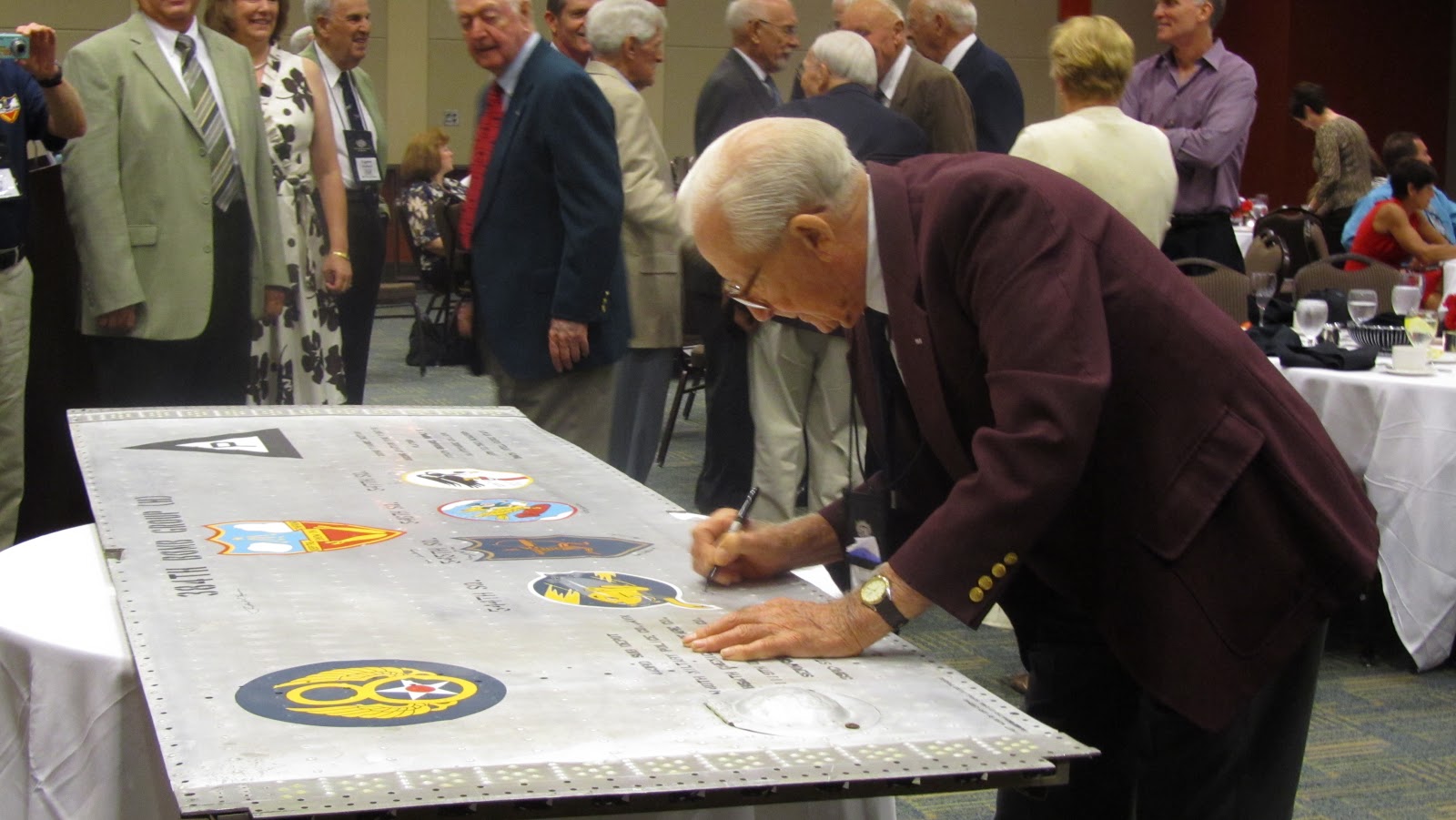 384th BG Veterans Signing Project