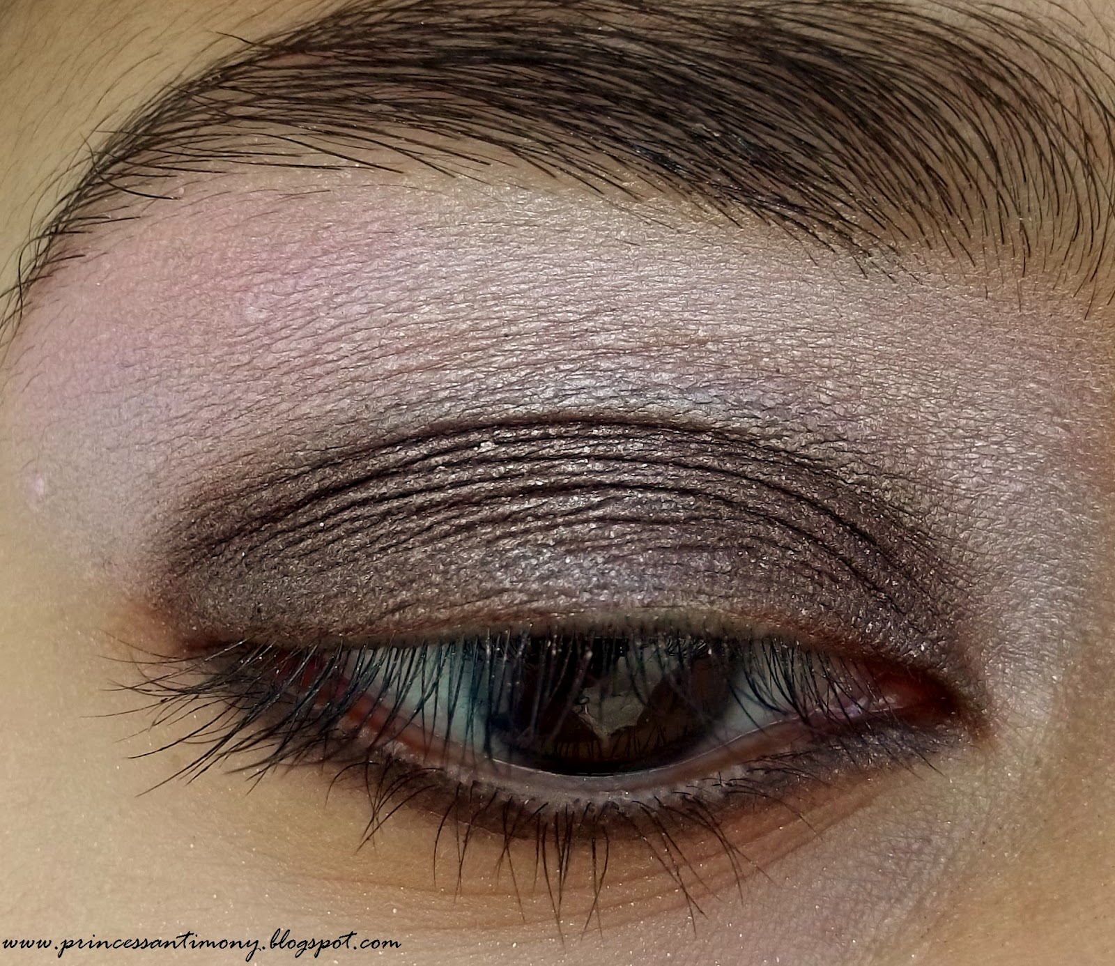 Princess Antimony's Makeup Castle: Brown and Pink Eyeshadow