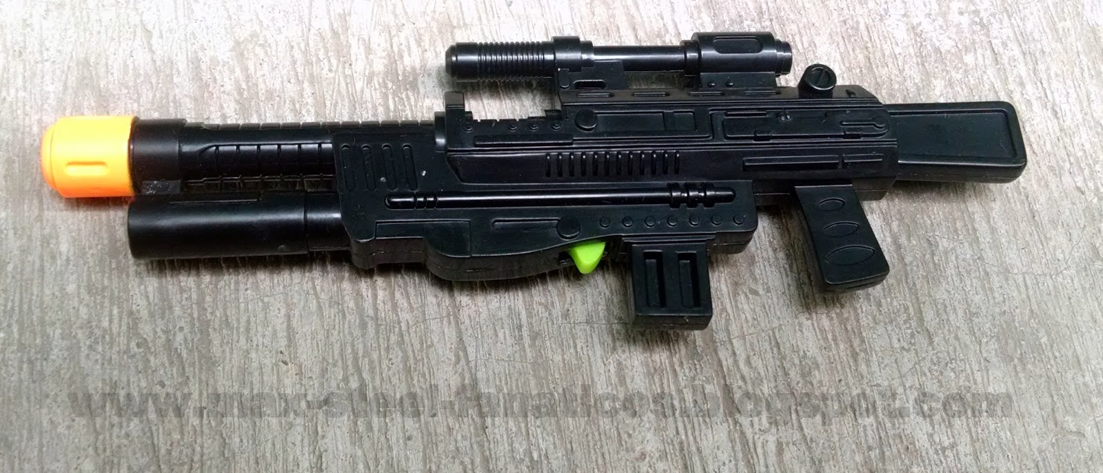 Max Steel Fanáticos: Max Steel Night Combat: Detalle a detalle