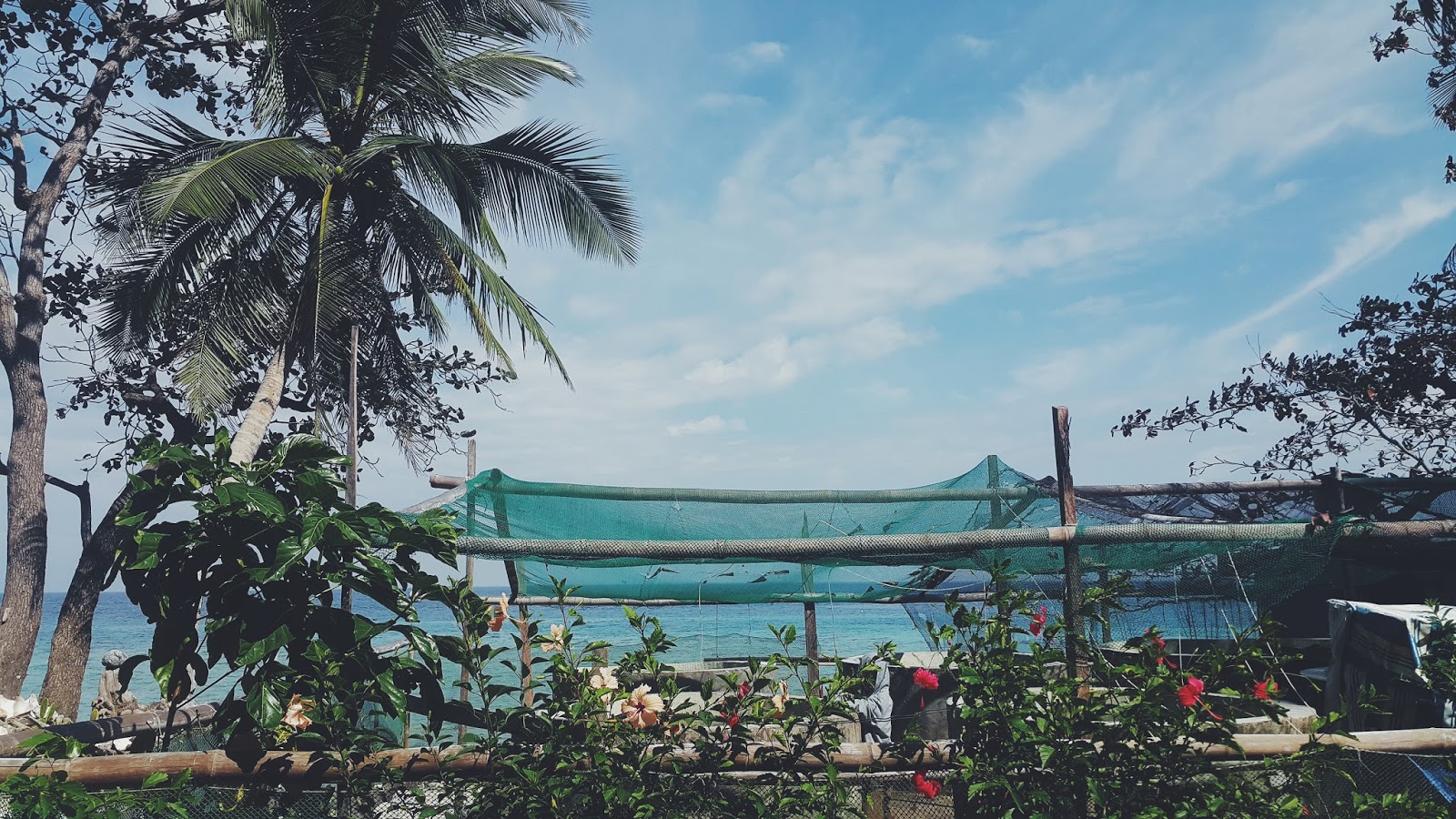 Traveler: Kabila White Beach, Camiguin Island