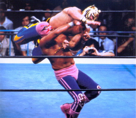 Historia del Wrestling: Tiger Mask vs Villano III, NJPW 24/06/1981