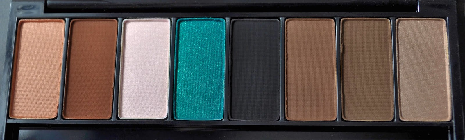 Portrait in Sepia Blue...Make Up For Ever Palette [ So Lonely in Gorgeous ]