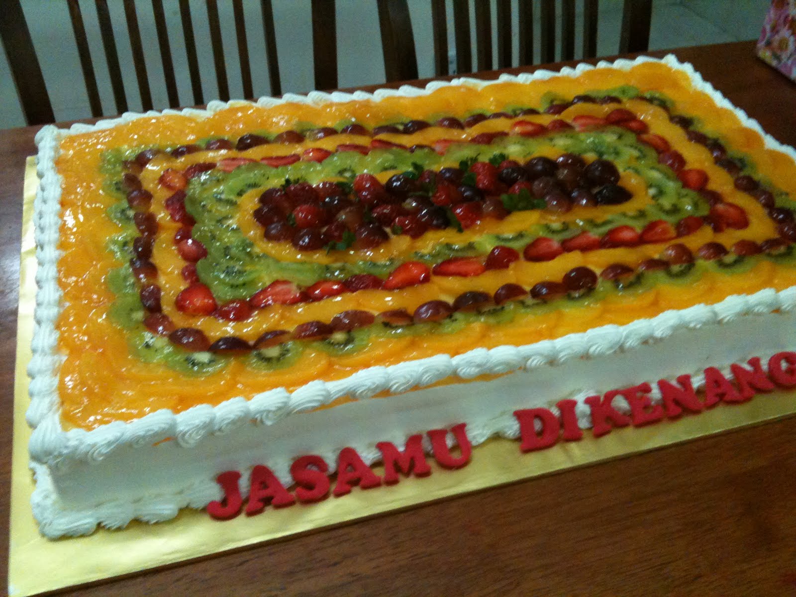 MamaBisya Cake House: Kek Besar Sempena Majlis Persaraan : Full Fruit ...