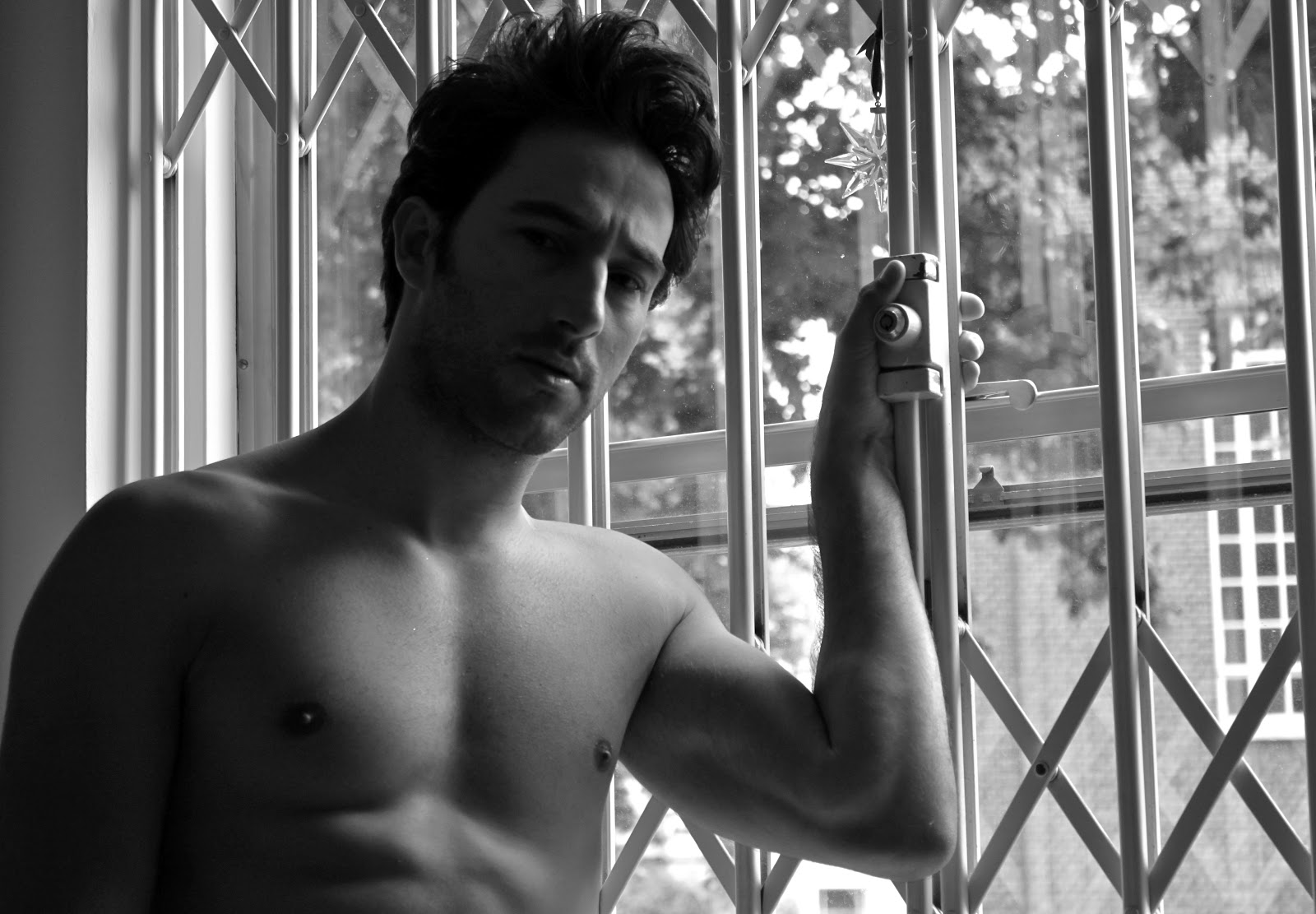 L'Homme du Jour: GUILHERME LOGULLO