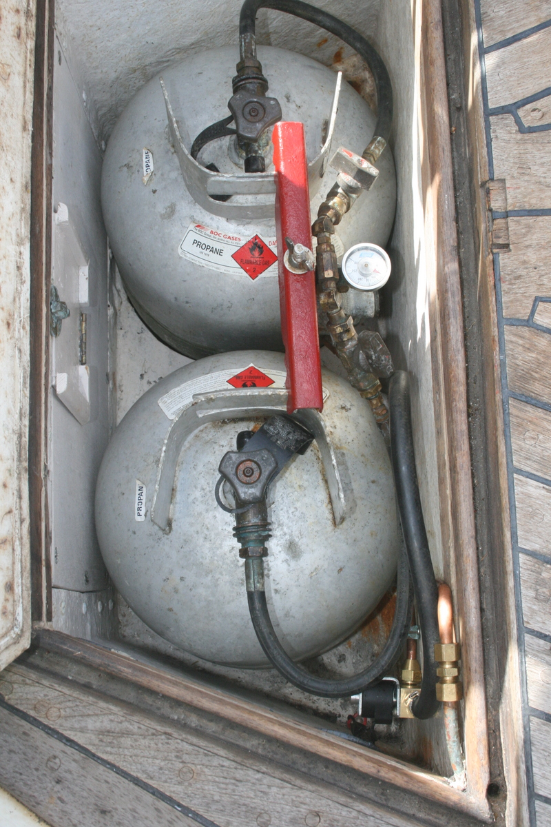 Yacht Windcastle for sale by owner: Photos