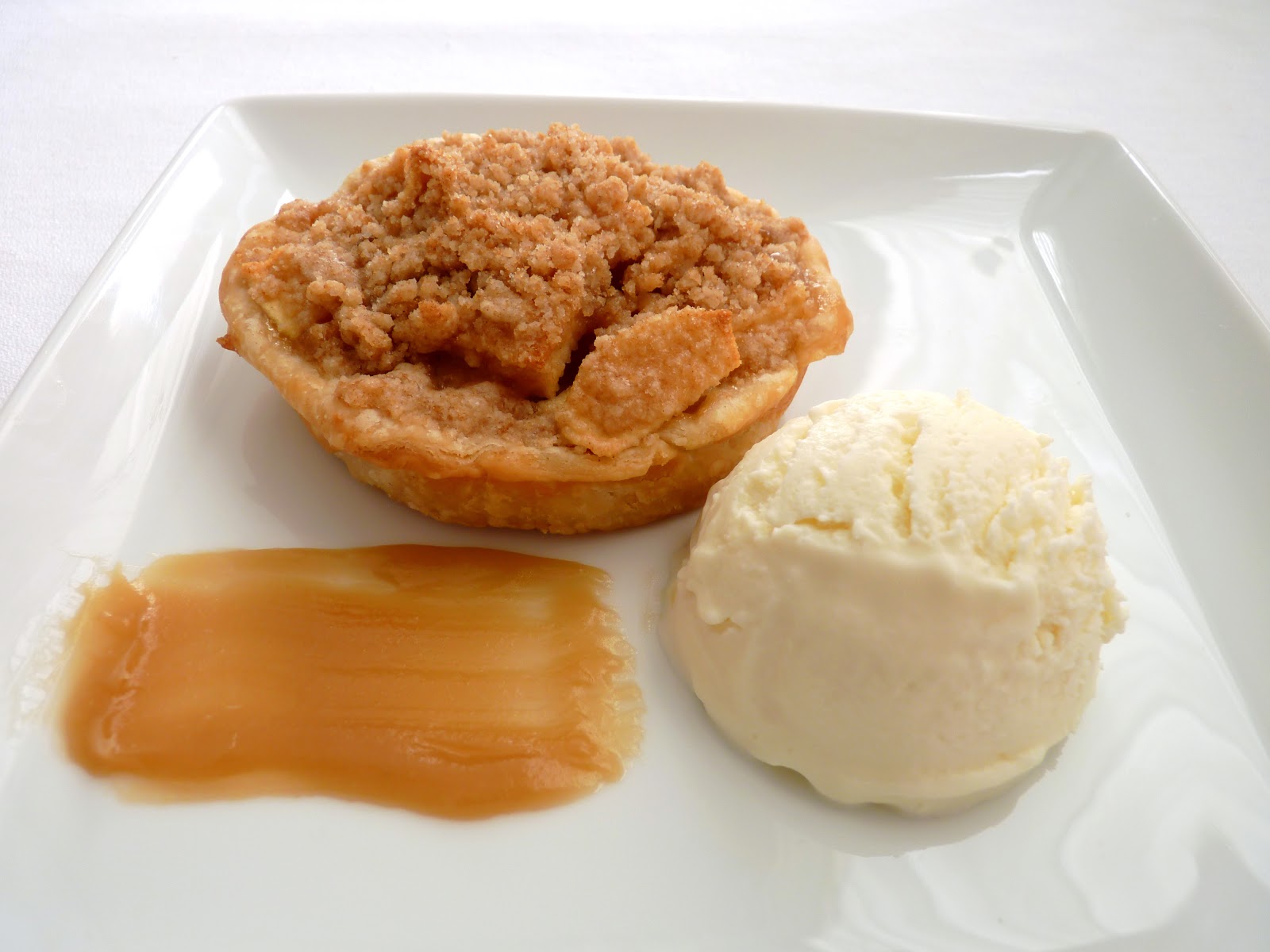 :pastry studio: Apple Pie with Sour Cream Ice Cream & Maple Caramel