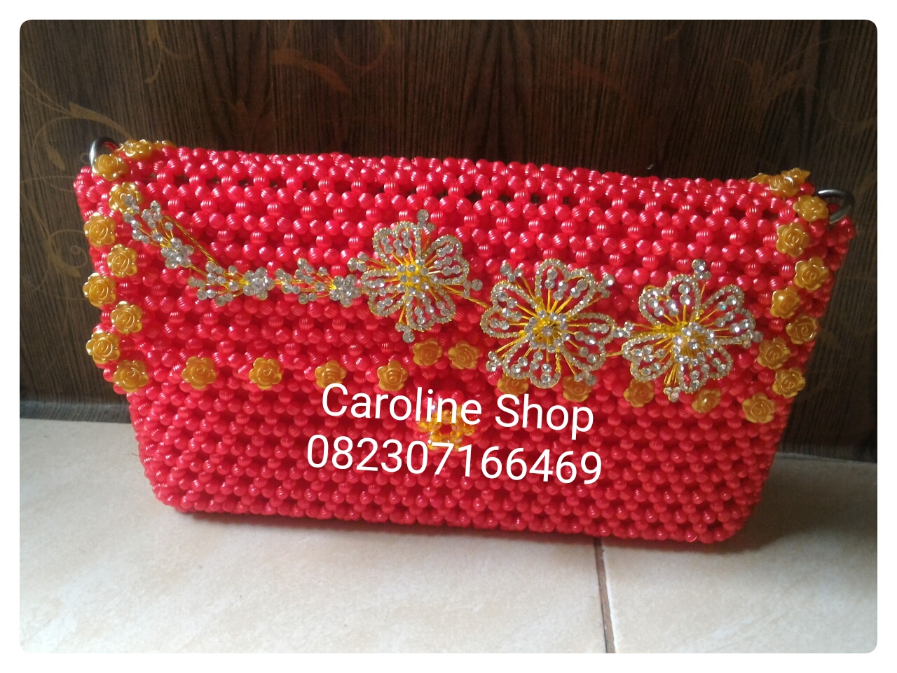 Kerajinan Manik dan Bunga Akrilik Jakarta: Tas Manik