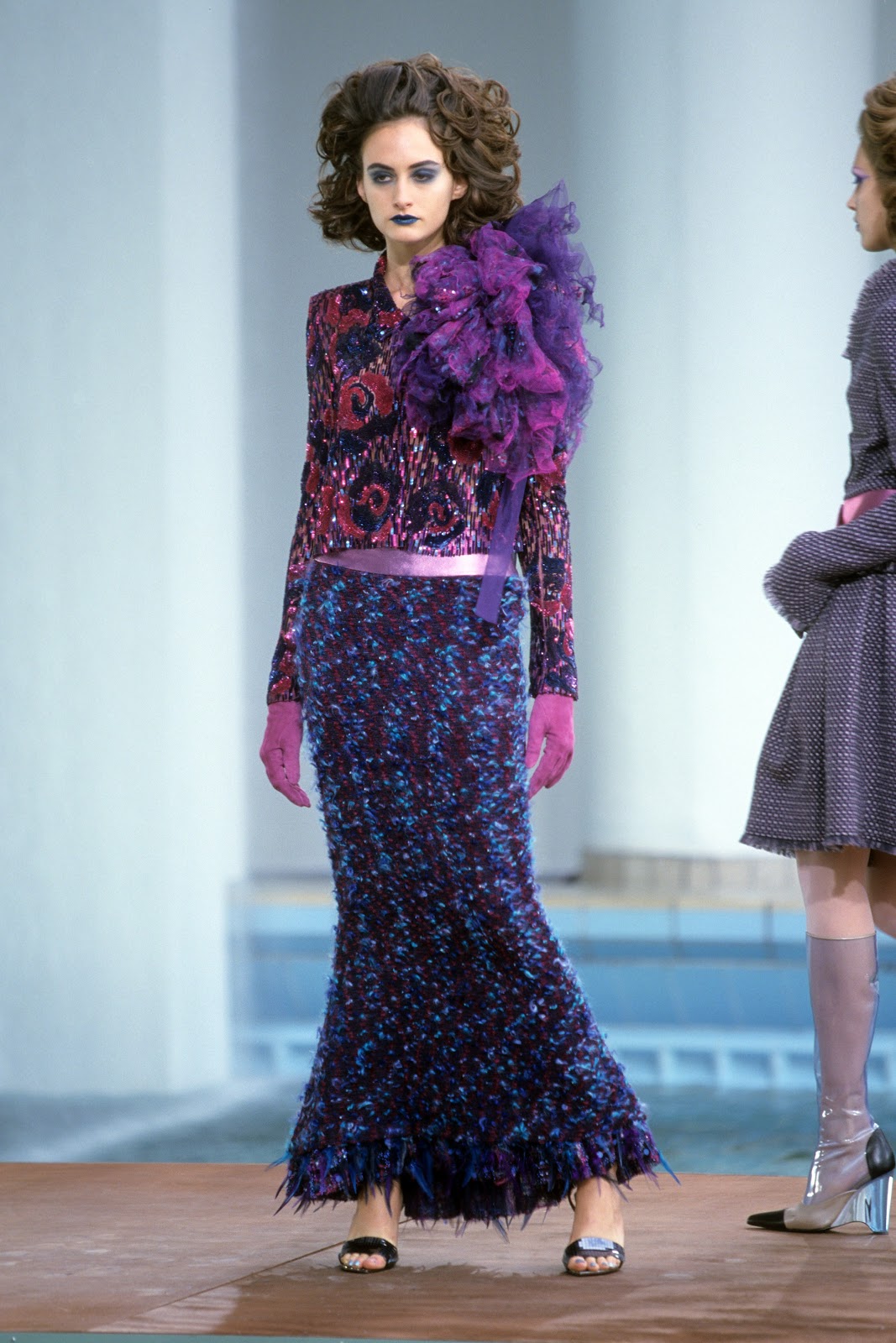 Chanel Fall 2000 Couture | Cool Chic Style Fashion