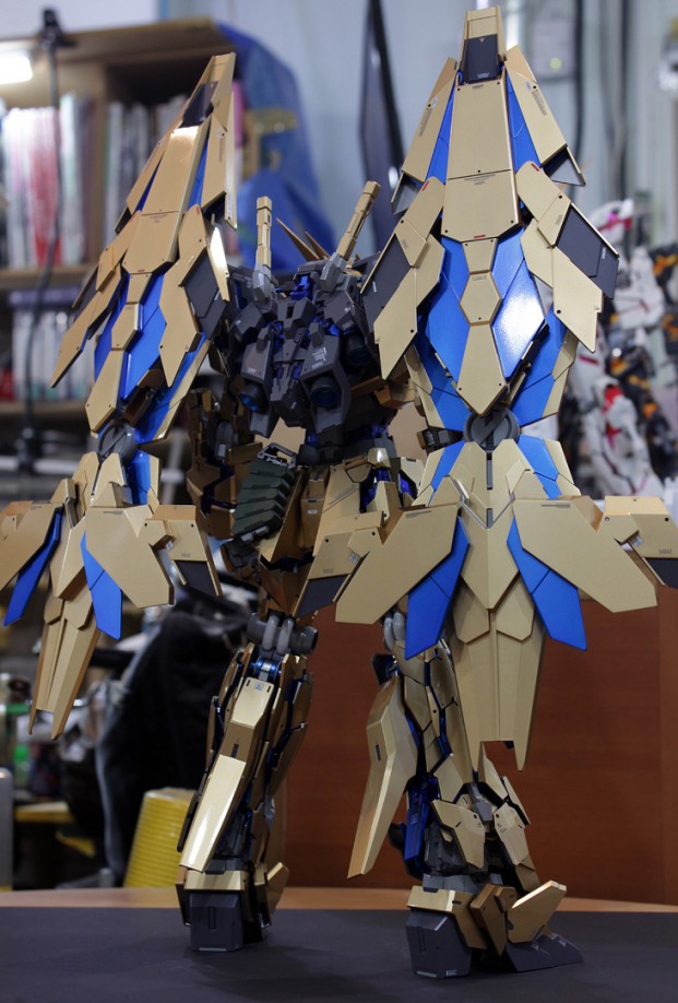 Custom Build: PG 1/60 Unicorn Gundam 03 Phenex