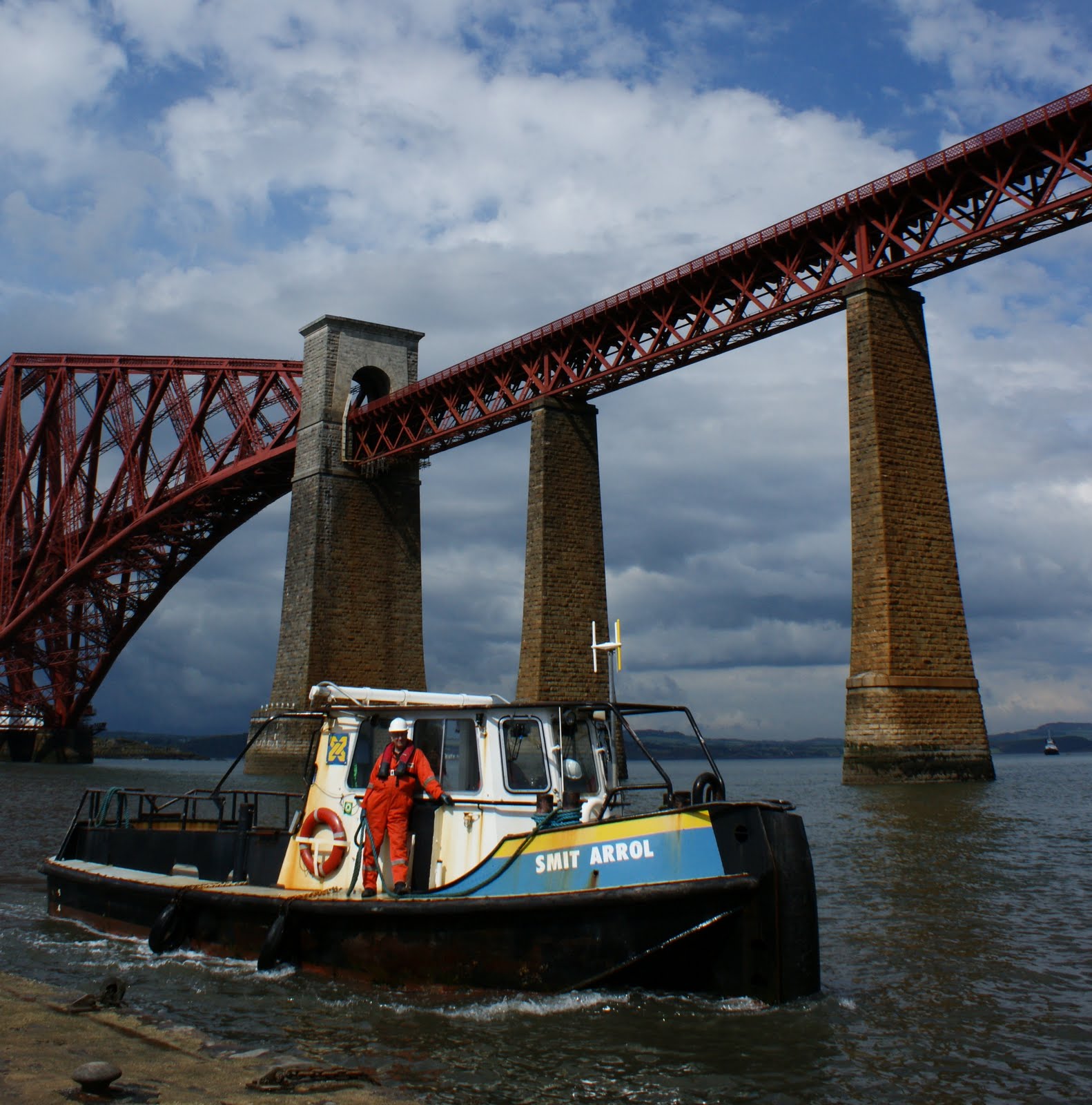 Tour Scotland: Tour Scotland Photographs Forth Railway Bridge June 7th