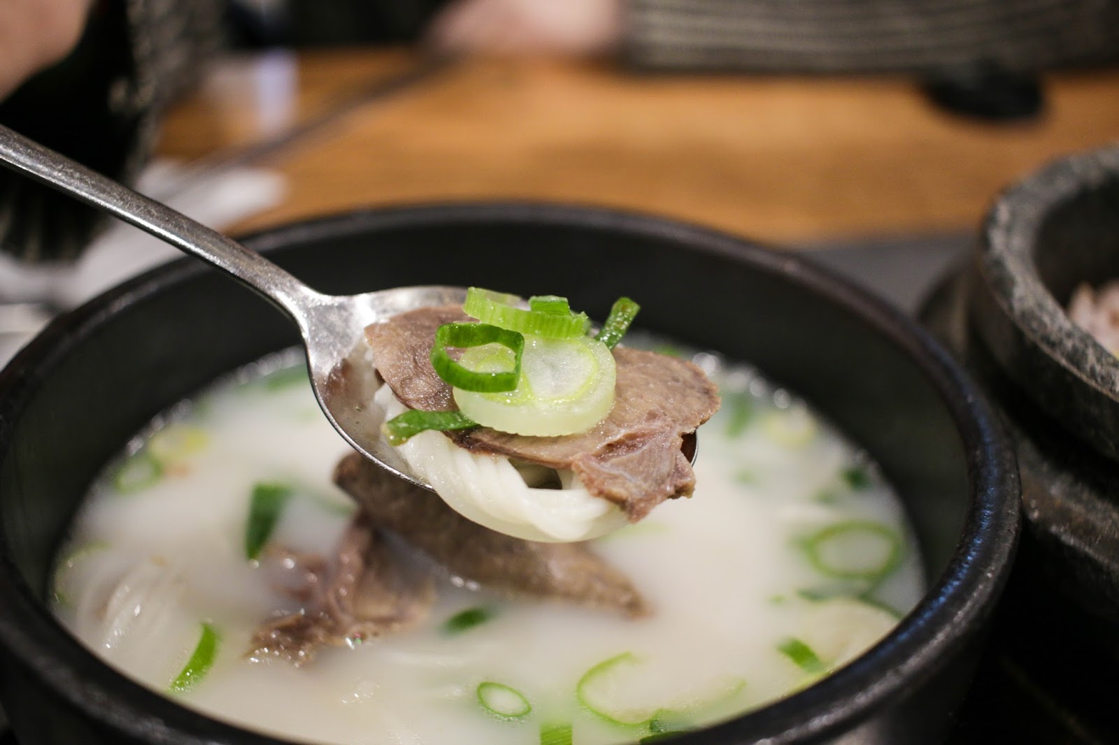 The Keunjip Dolsot Sullungtang