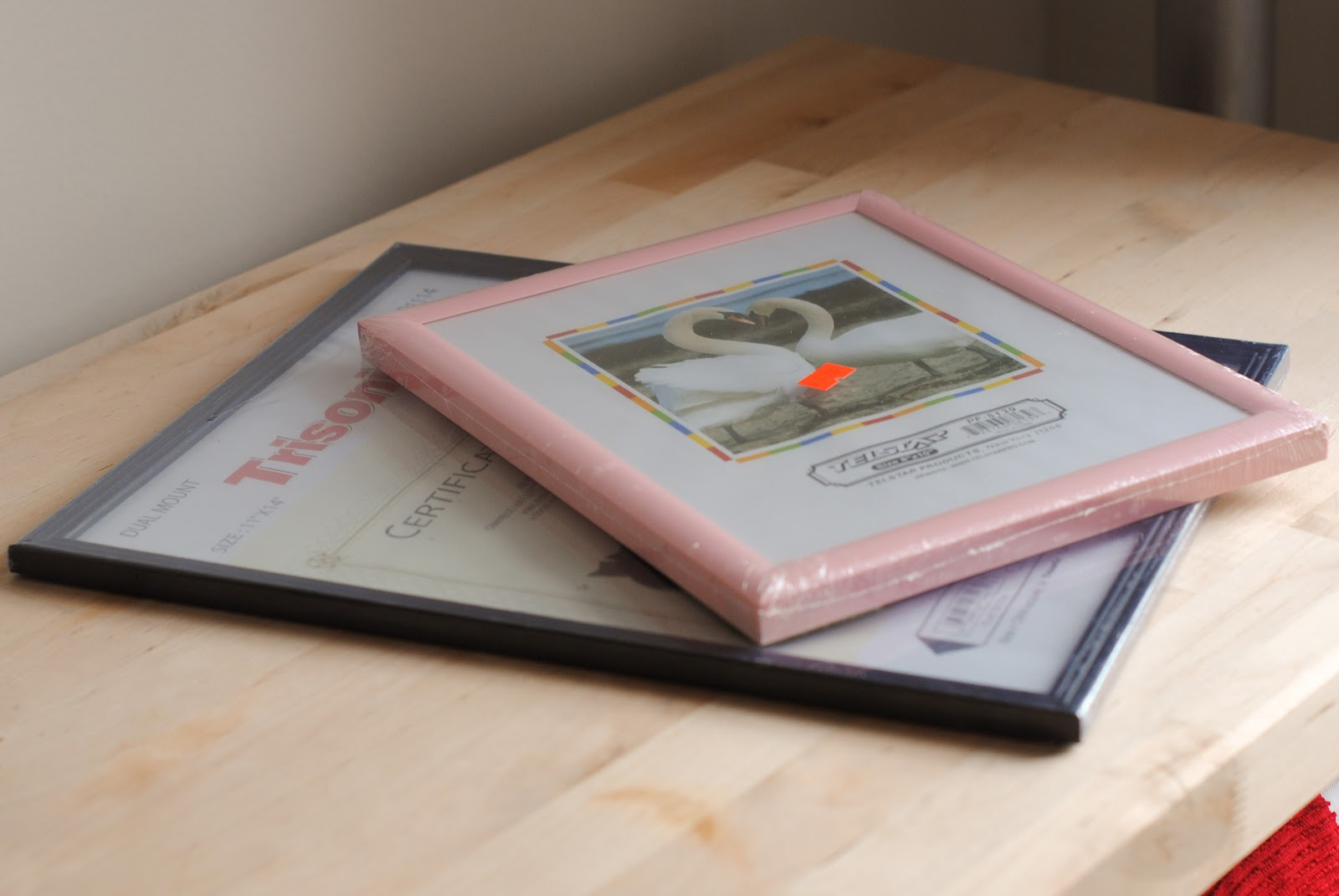 Big City Little Joys: Peephole Transformation: Yarn Wrapped Frames