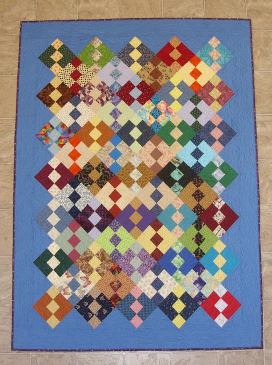 Elizabeth's Quilt Projects: A Comfort Quilt Finish