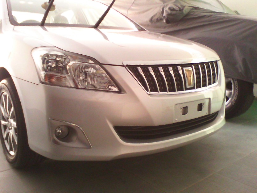 CARS WALLPAPERS AND INFO: TOYOTA PREMIO 2013 WITH FEATURES