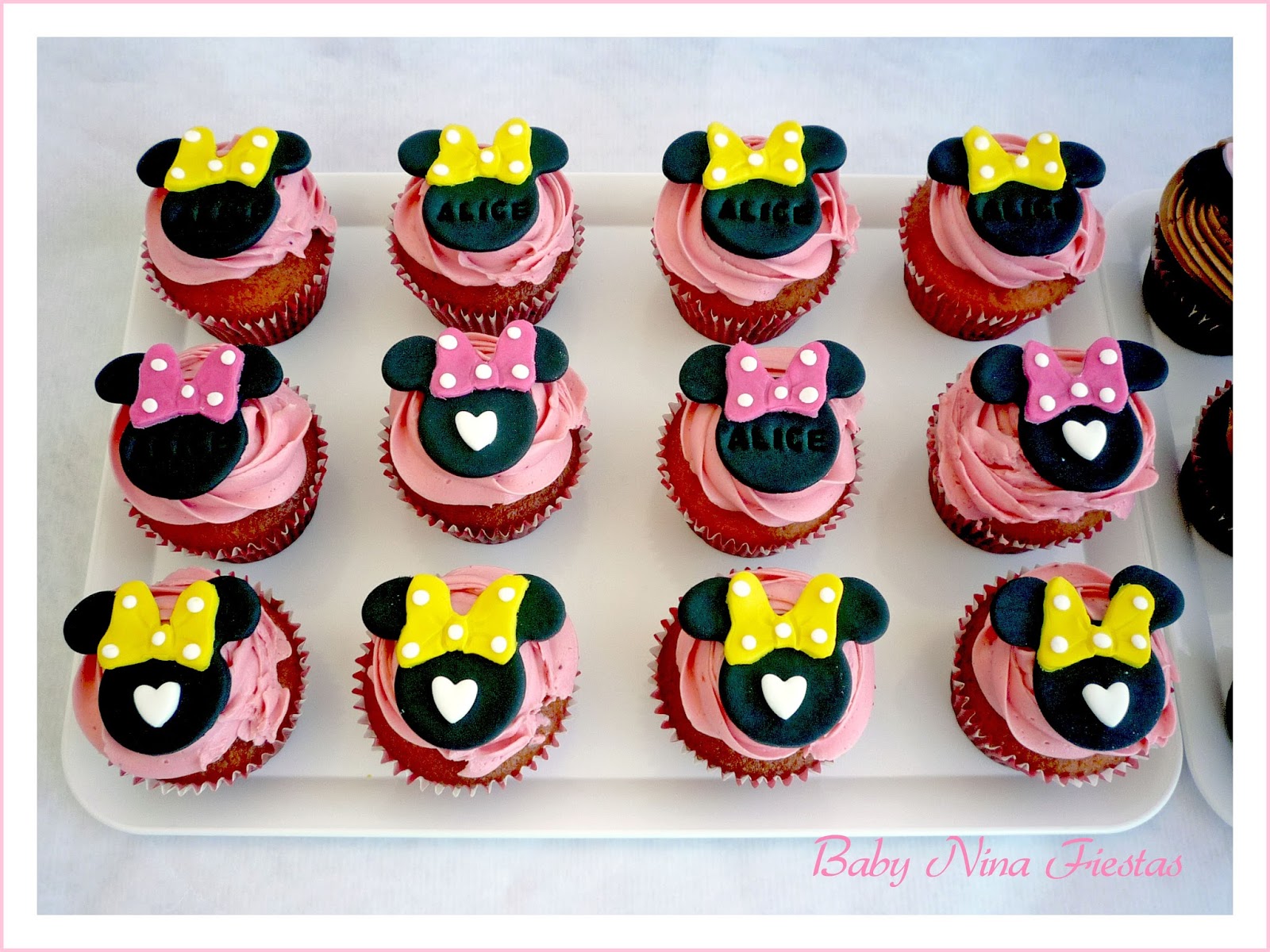 Baby Nina Fiestas: Cupcakes Minnie mouse para el baby shower de Amelia