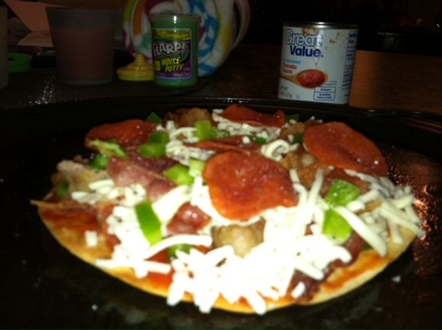 Low Carb Pizza: Low Carb Pizza - St. Louis Style Imo's Thin Crust Pizza