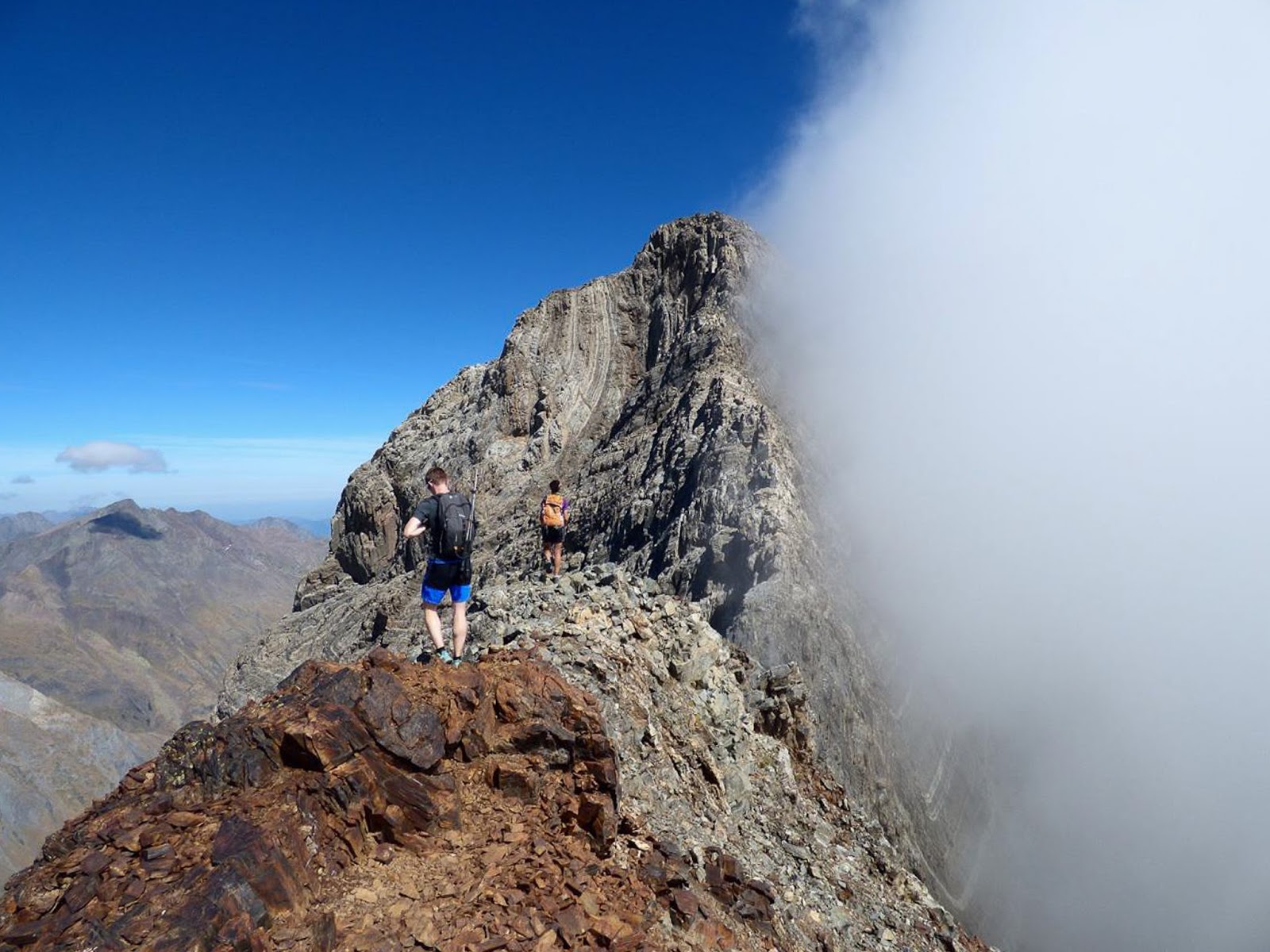 Cresta Espadas-Posets, circular desde Biadós - Rutas por el Pirineo
