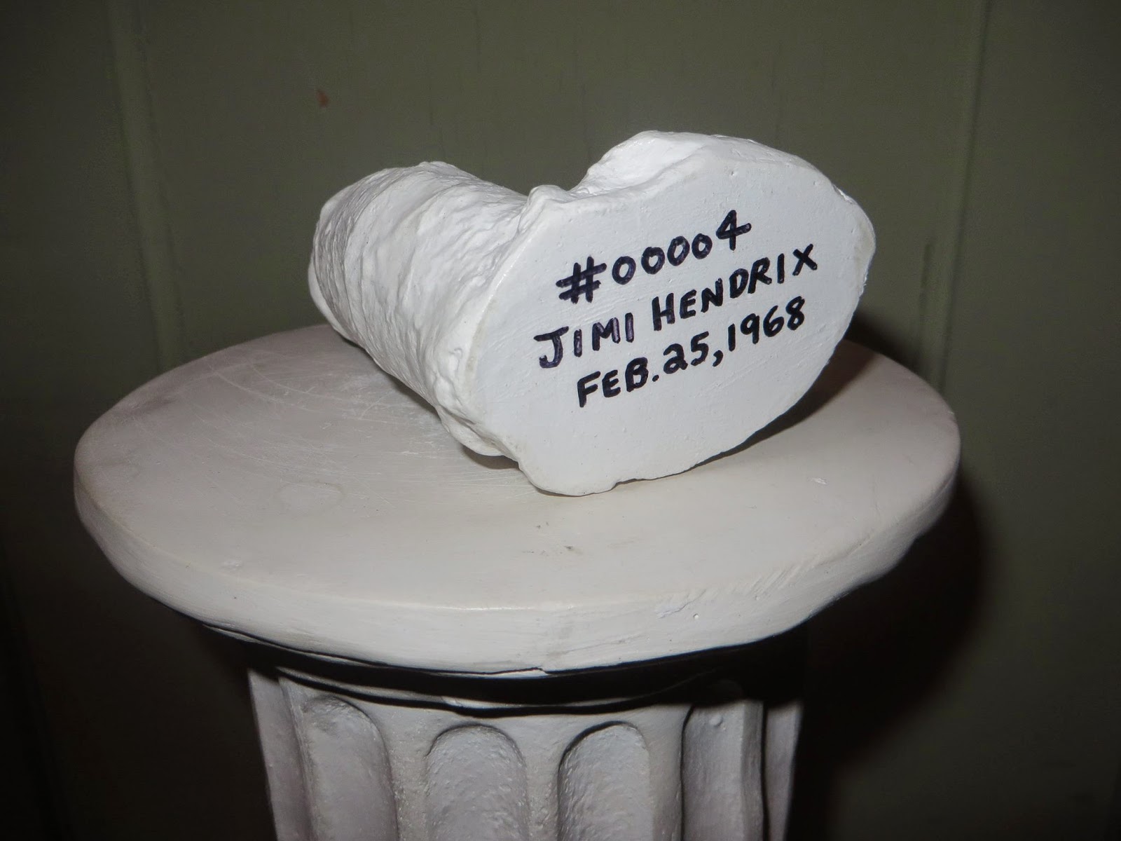 CYNTHIA PLASTER CASTER LANZARÁ LIBRO AUTOBIOGRÁFICO | Art Riot