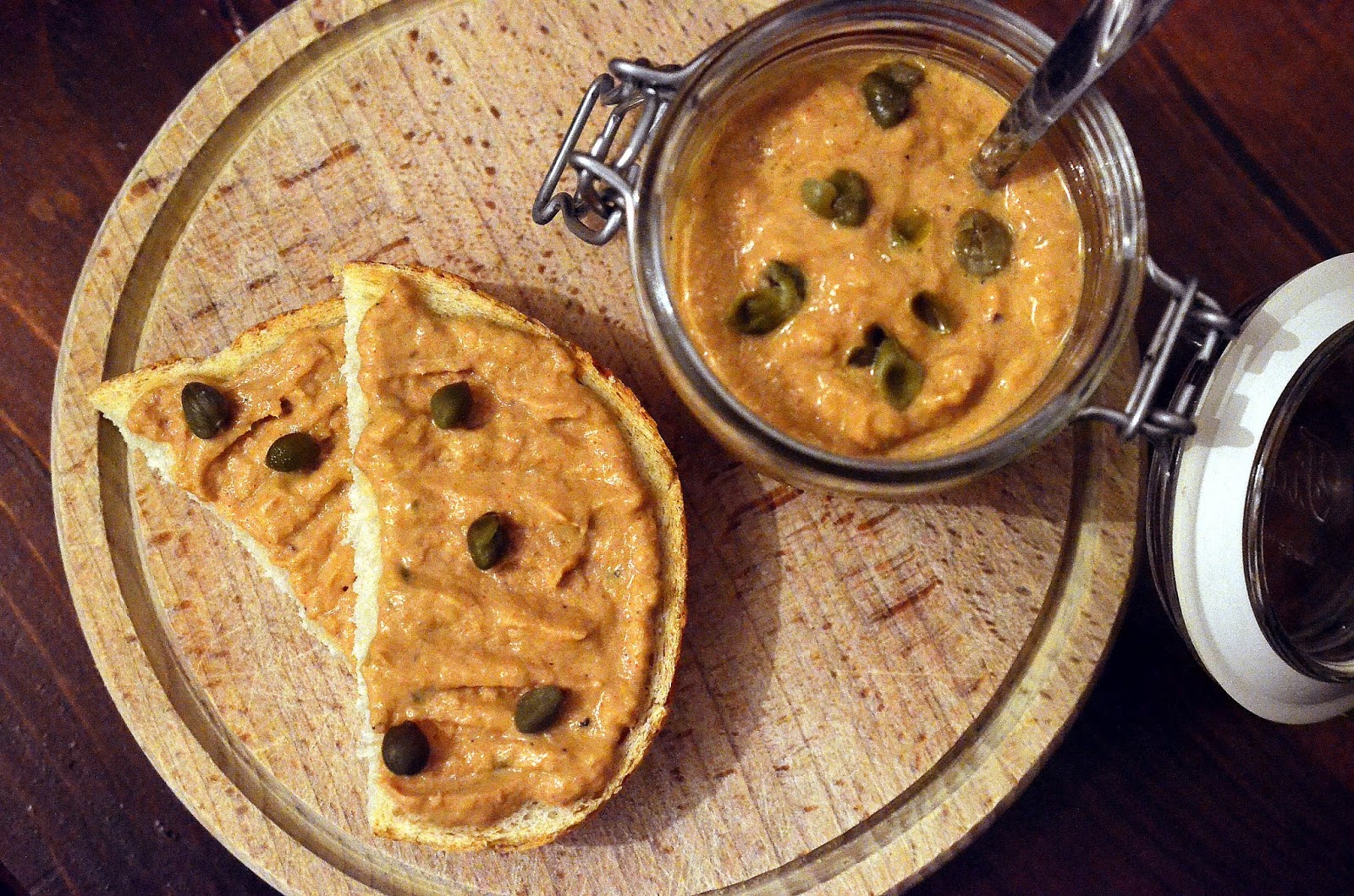 Pate de ton cu capere