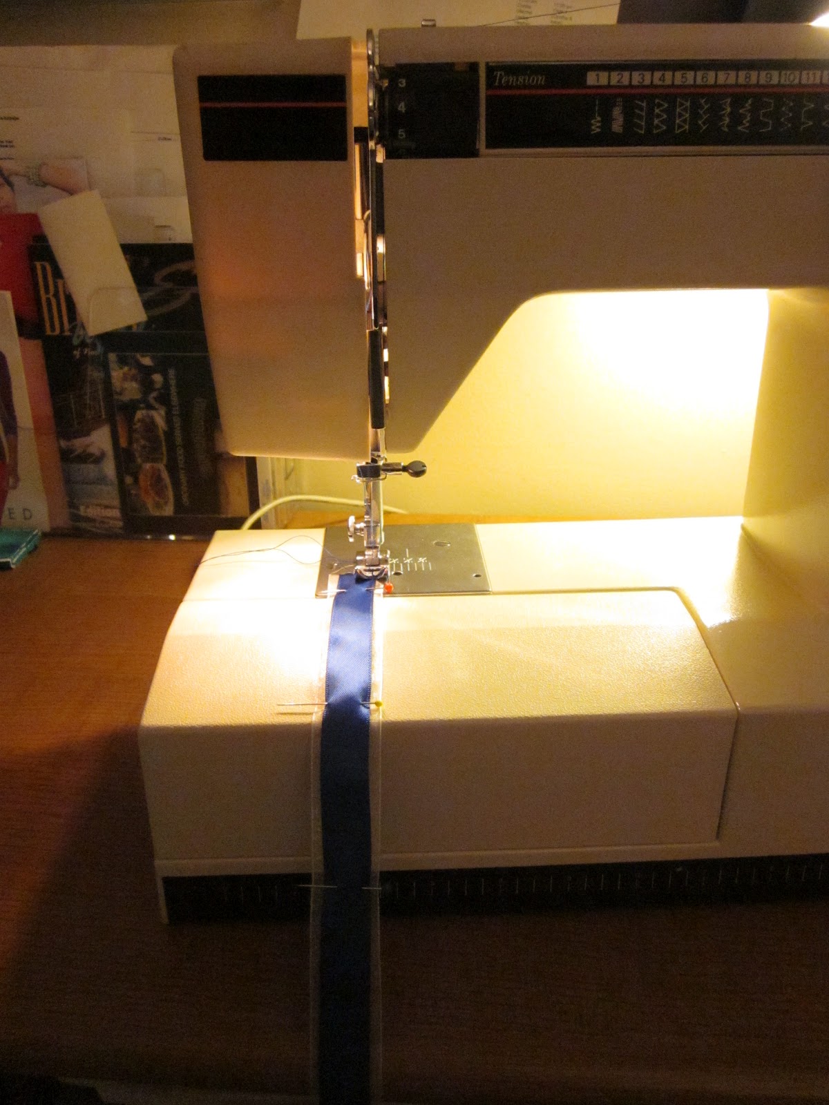 From Woo to You: DIY: Sew a Garter