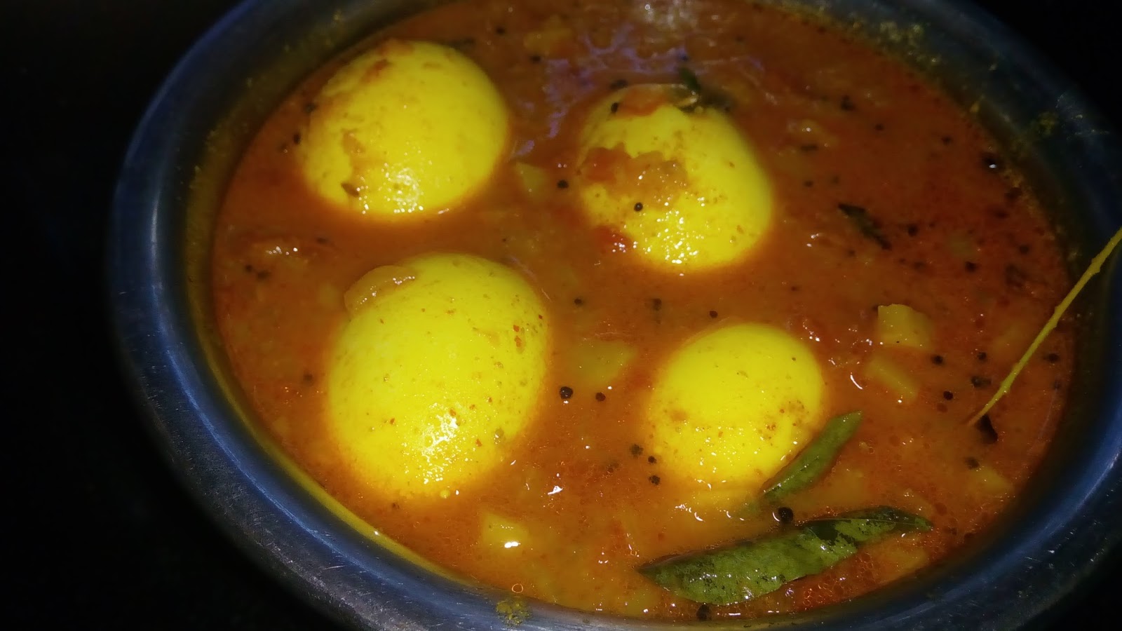 Spicy Foods Zone: Nadan mutta curry/ Kerala style egg curry