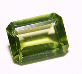 Amazing Peridot Burmase - Olive Green Gemstone , Peridot