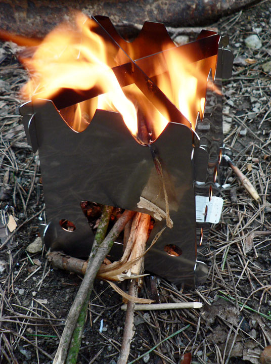 Damn Yak Dry Goods Co.: A Field Test: Emberlit Stove.