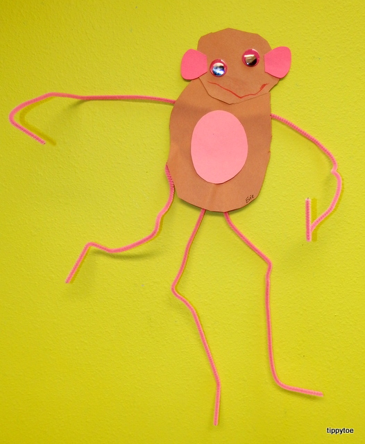 Tippytoe Crafts: Paper Monkeys