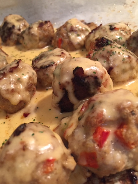 Meatballs with Cheese Sauce