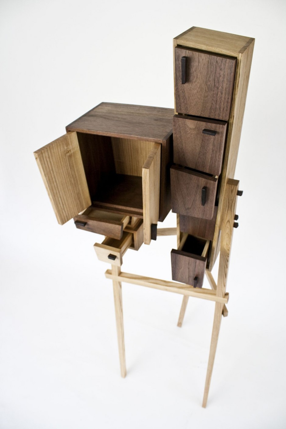 Unorganized Cabinet : By Colin Tury | housevariety