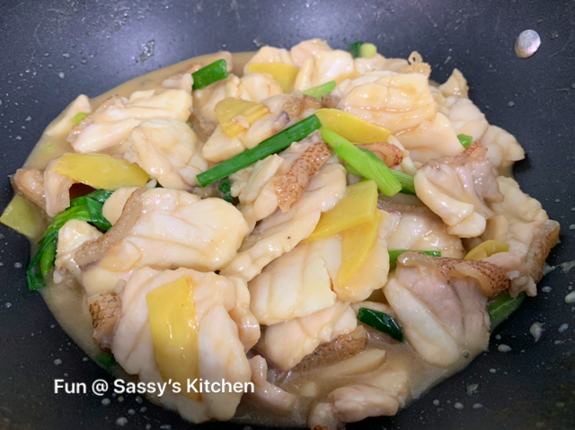 Plate & Palate: Ginger Scallion Fish Slice (姜葱鱼片) by Angela Seah