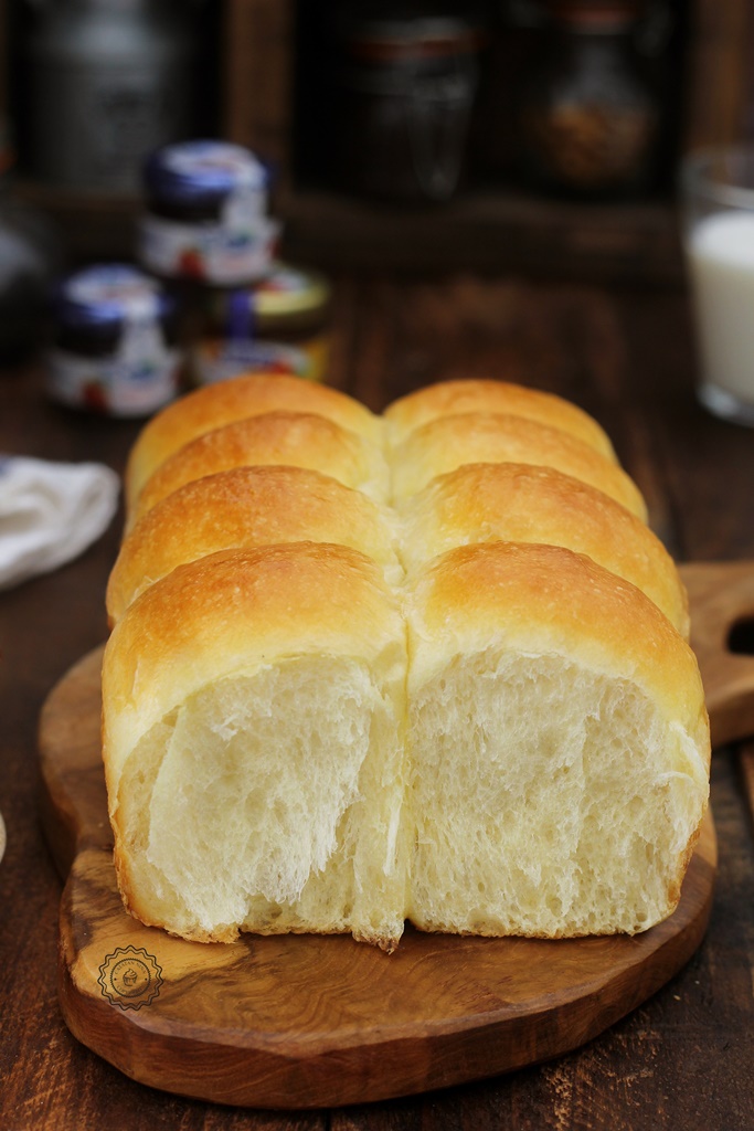 EASY MILK BREAD