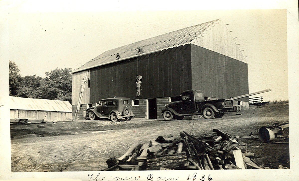 Insomnia Notebook: Snapshots: Illinois farm family, 1930s