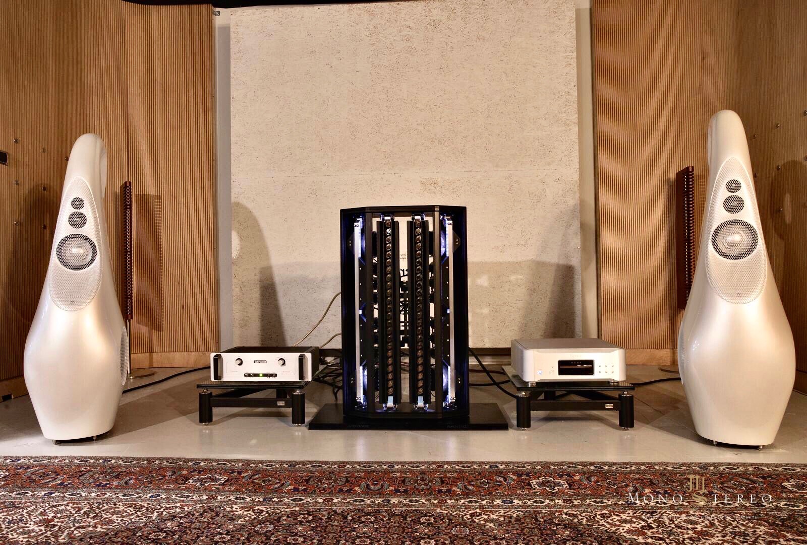 PIVETTA POWER ONE AMPLIFIER – M & S | Ultimate High-Fidelity