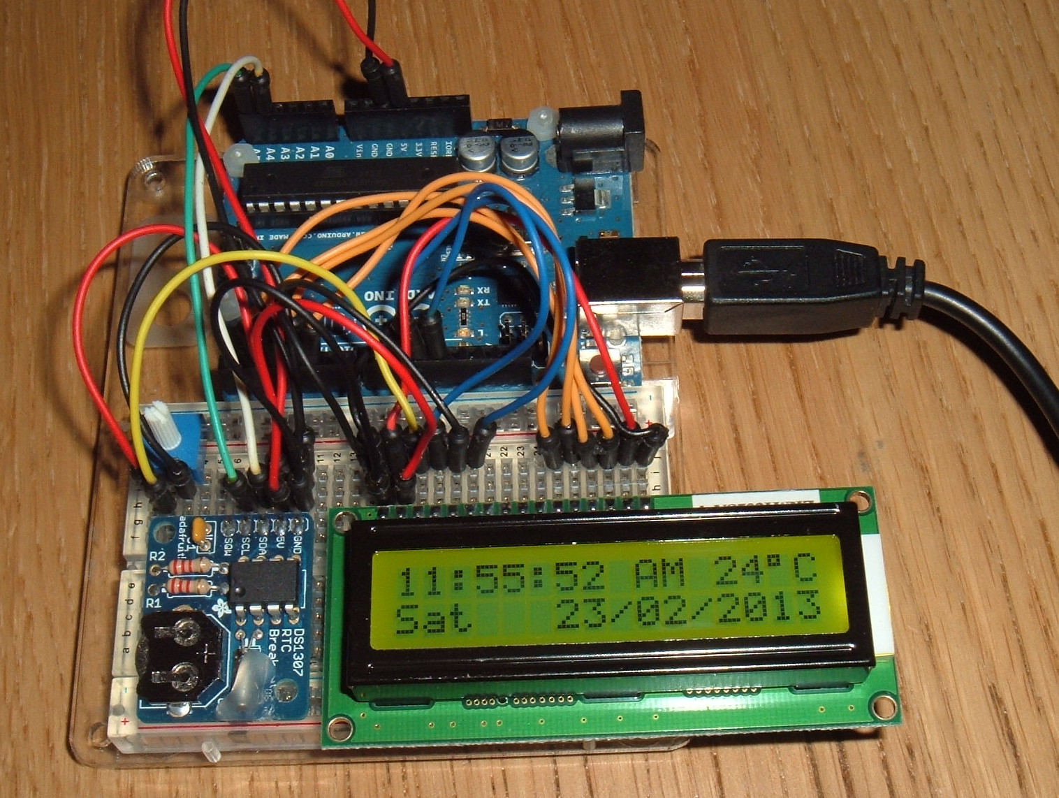 Tynemouth Software: Battery Powered LCD Desk Clock