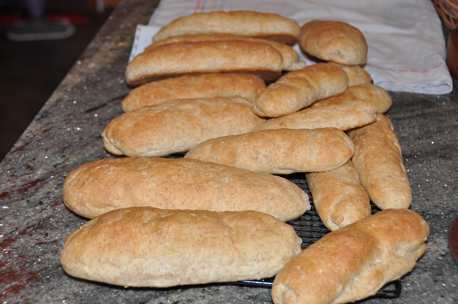 Kootenai Girl - A Vegetarian Food Adventure: Multi Grain Buns