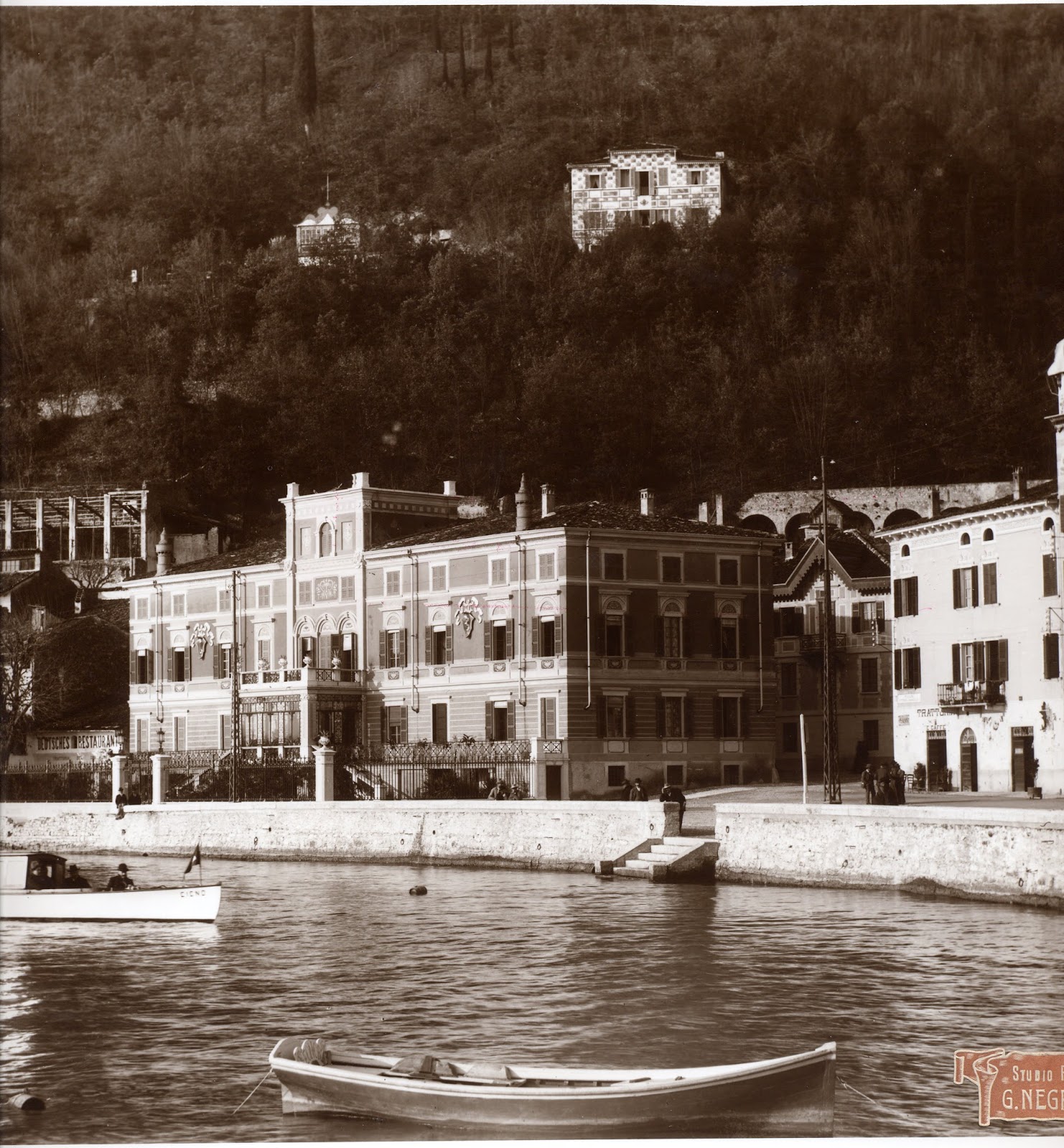 Storia di Toscolano-Maderno: IL SERRAGLIO E VILLA CAPRERA A MADERNO