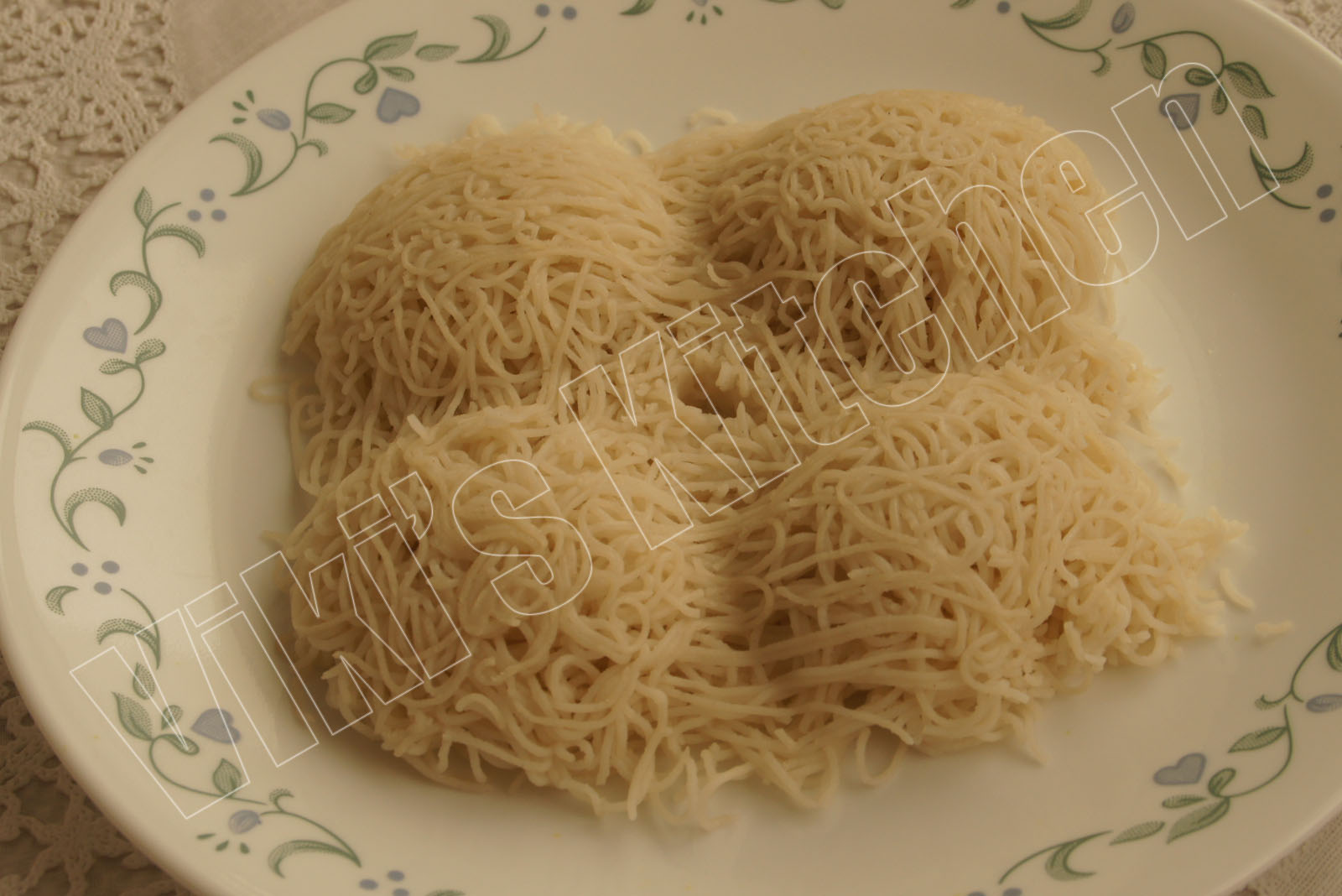 Viki 's Kitchen: Idiyappam