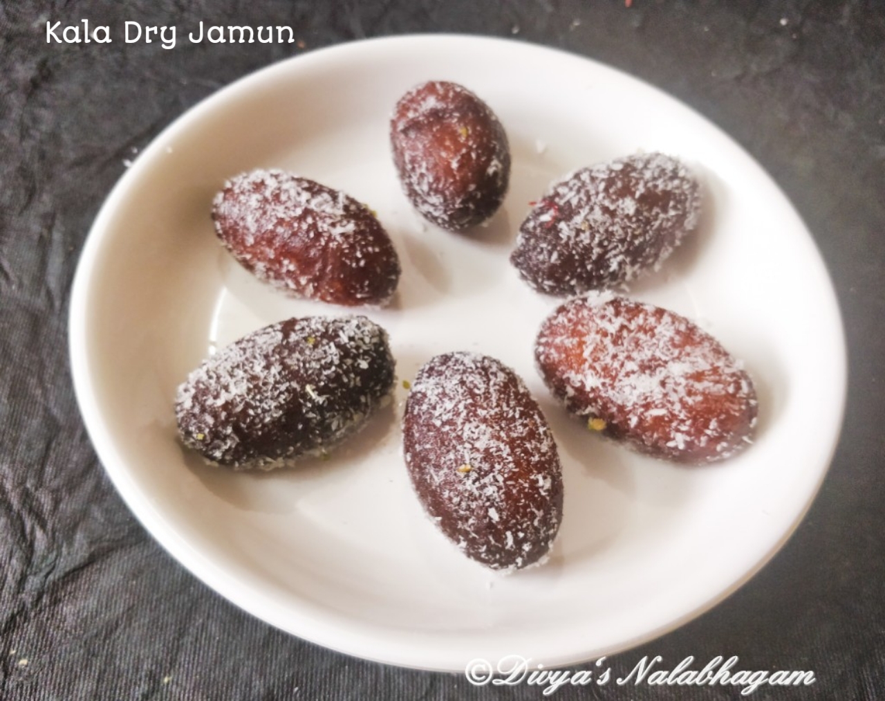 Kala Dry Jamun | Kala Jamun - Divya's Nalabhagam