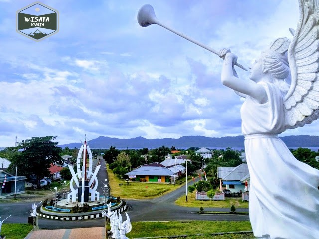 Monumen Tuhan Yesus Raja Memberkati di Melonguane Talaud Sulut ~ Wisata ...